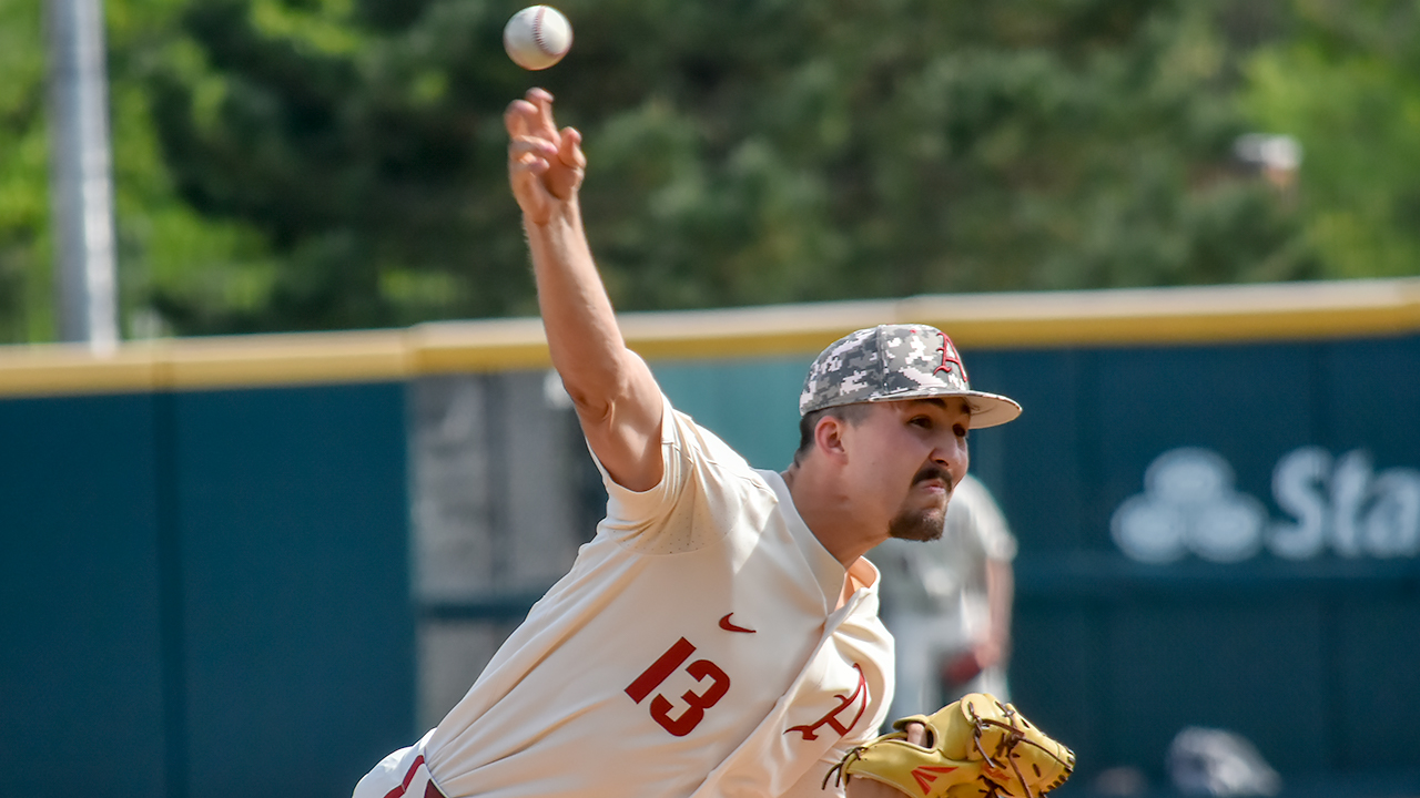 Hogs get walk-off double in 10th to finish sweep of Volunteers - Hit ...