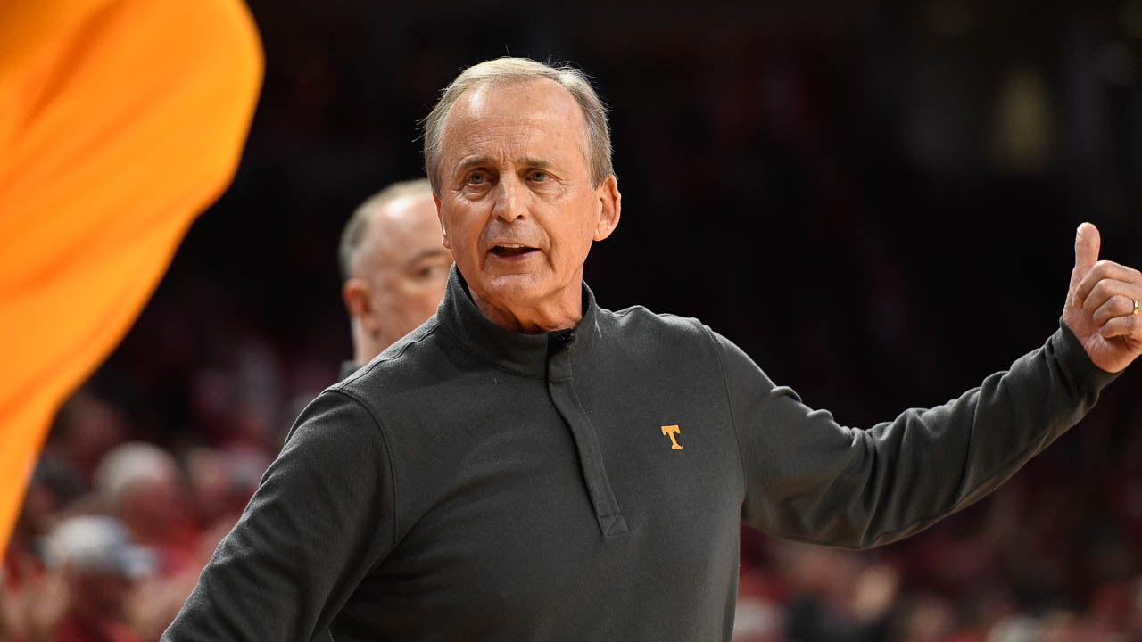 Aaron Torres of Aaron Torres Podcast on Rick Barnes' challenge with ...