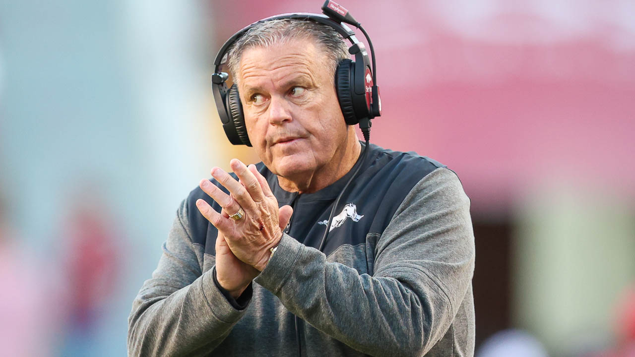 Hogs coach Sam Pittman on quarterback KJ Jefferson's status » Hit That ...