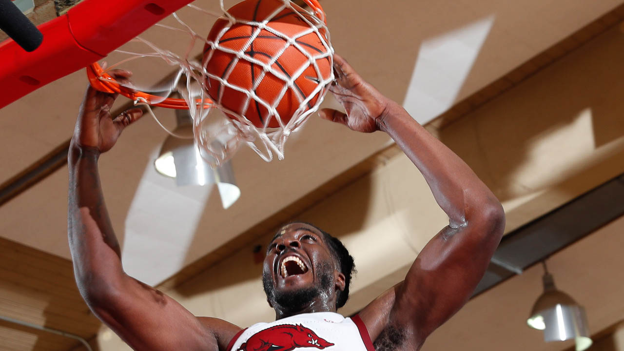 Hog fans that jumped off Muss Buss scrambling back on now » Hit That ...