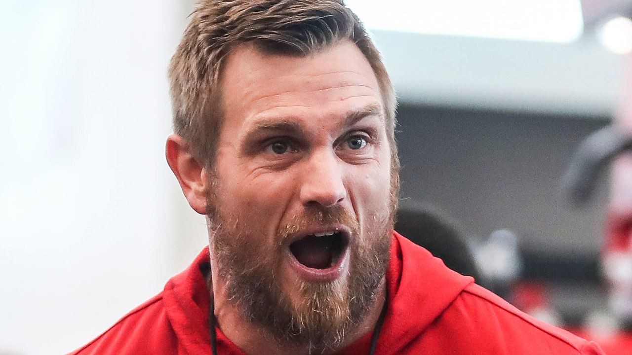 New Hogs' strength and conditioning coach Ben Sowders plays » Hit That ...