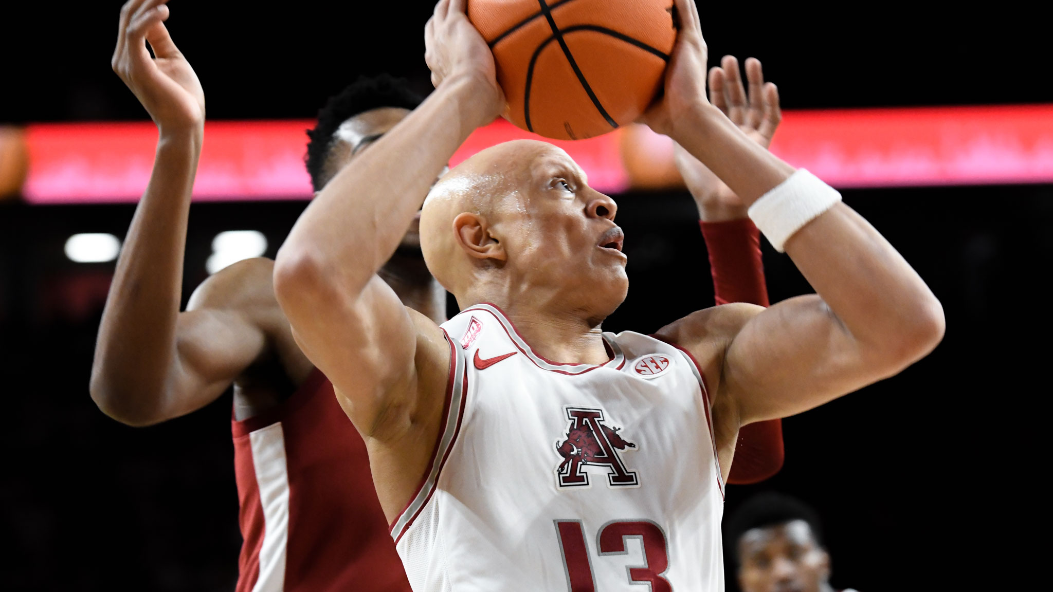 Razorbacks' Jordan Walsh on downing Kansas to advance in tournament ...