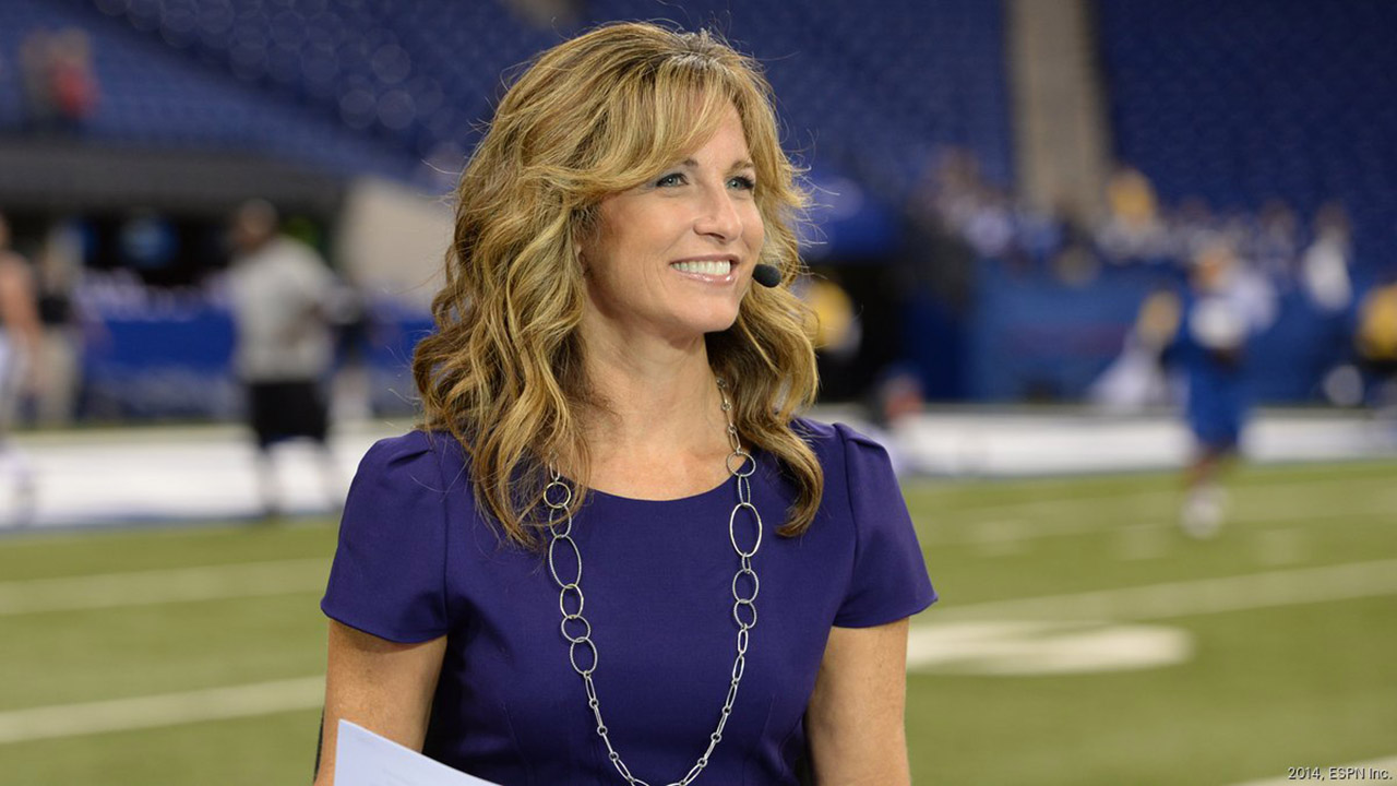 Pig Trail Nation's Alyssa Orange on ESPN layoffs, Razorbacks, more ...