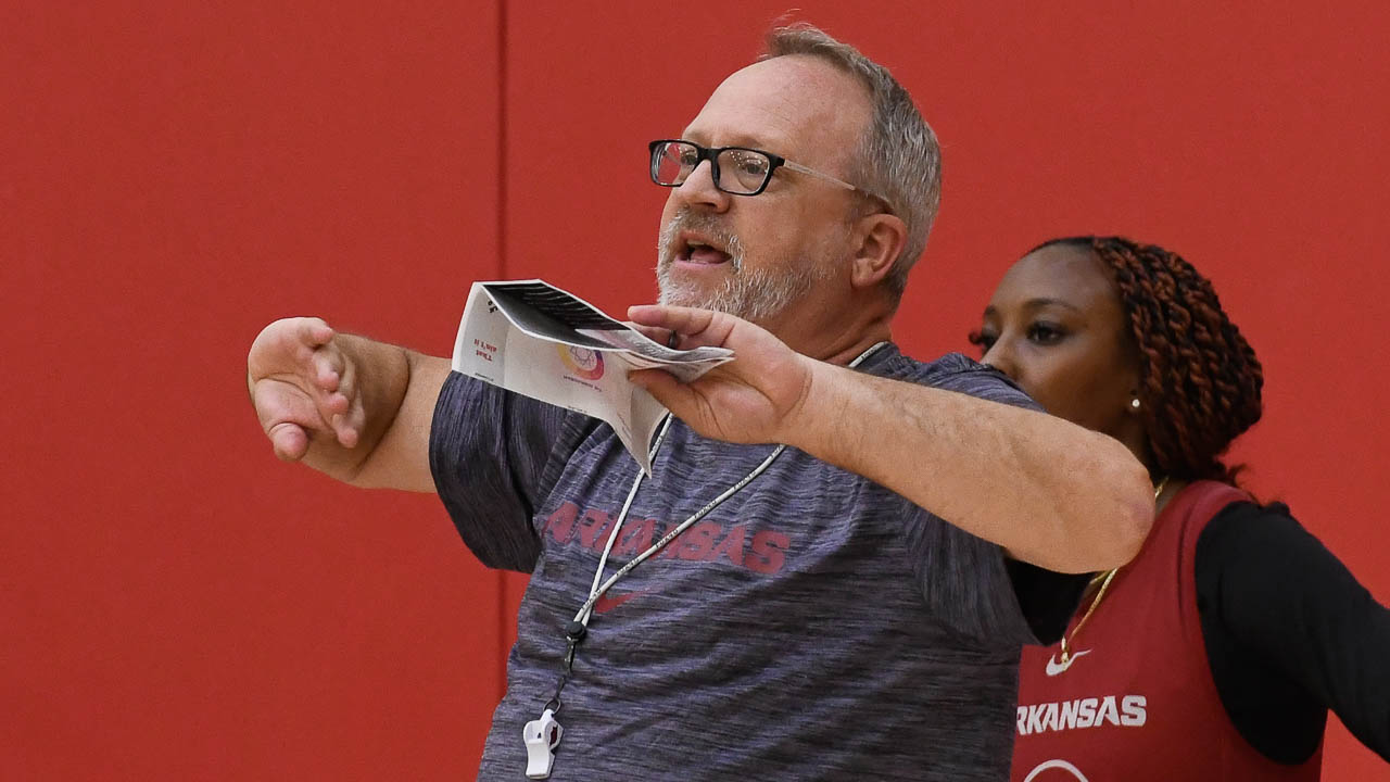 Hogs' Mike Neighbors after win in opening game in Croatia » Hit That ...