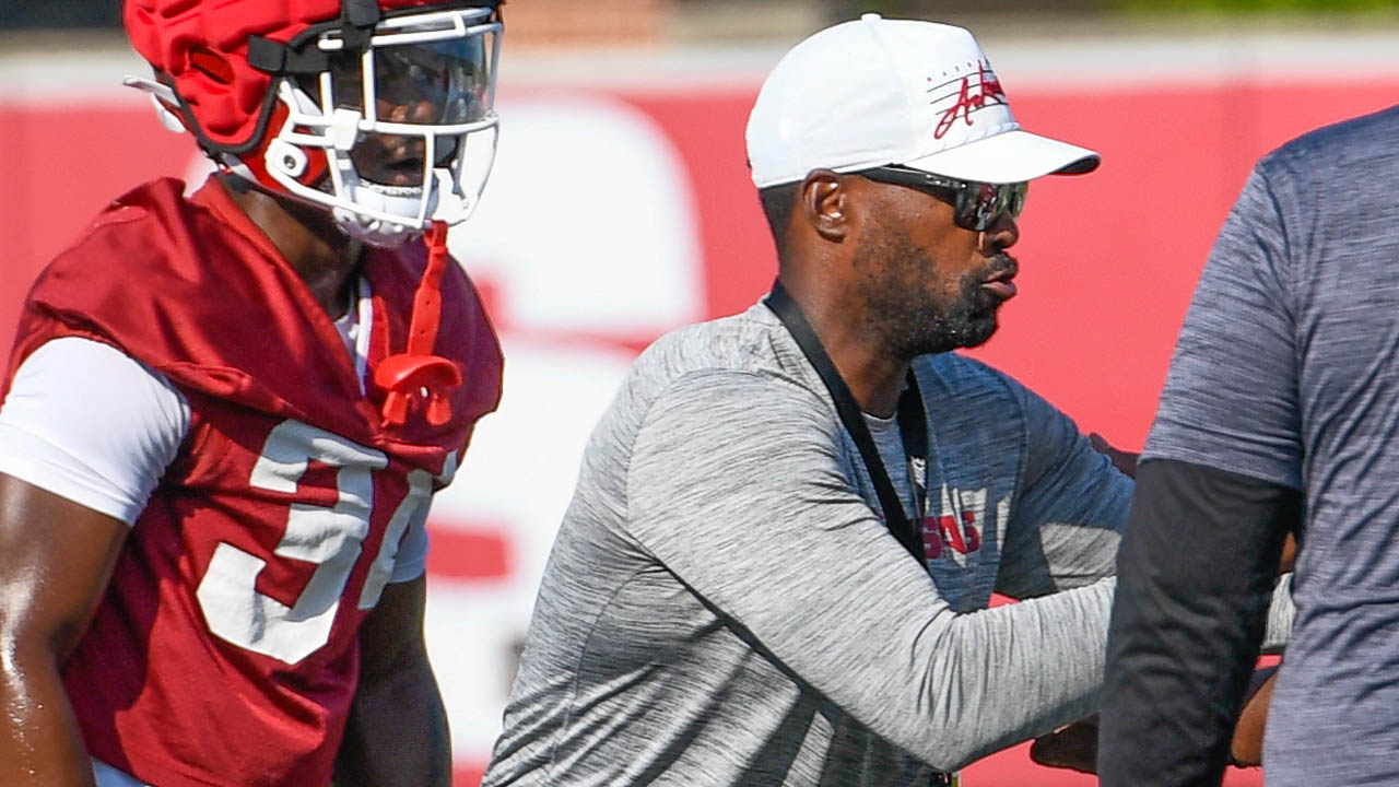 Hogs defensive coordinator Travis Williams after Friday's practice ...