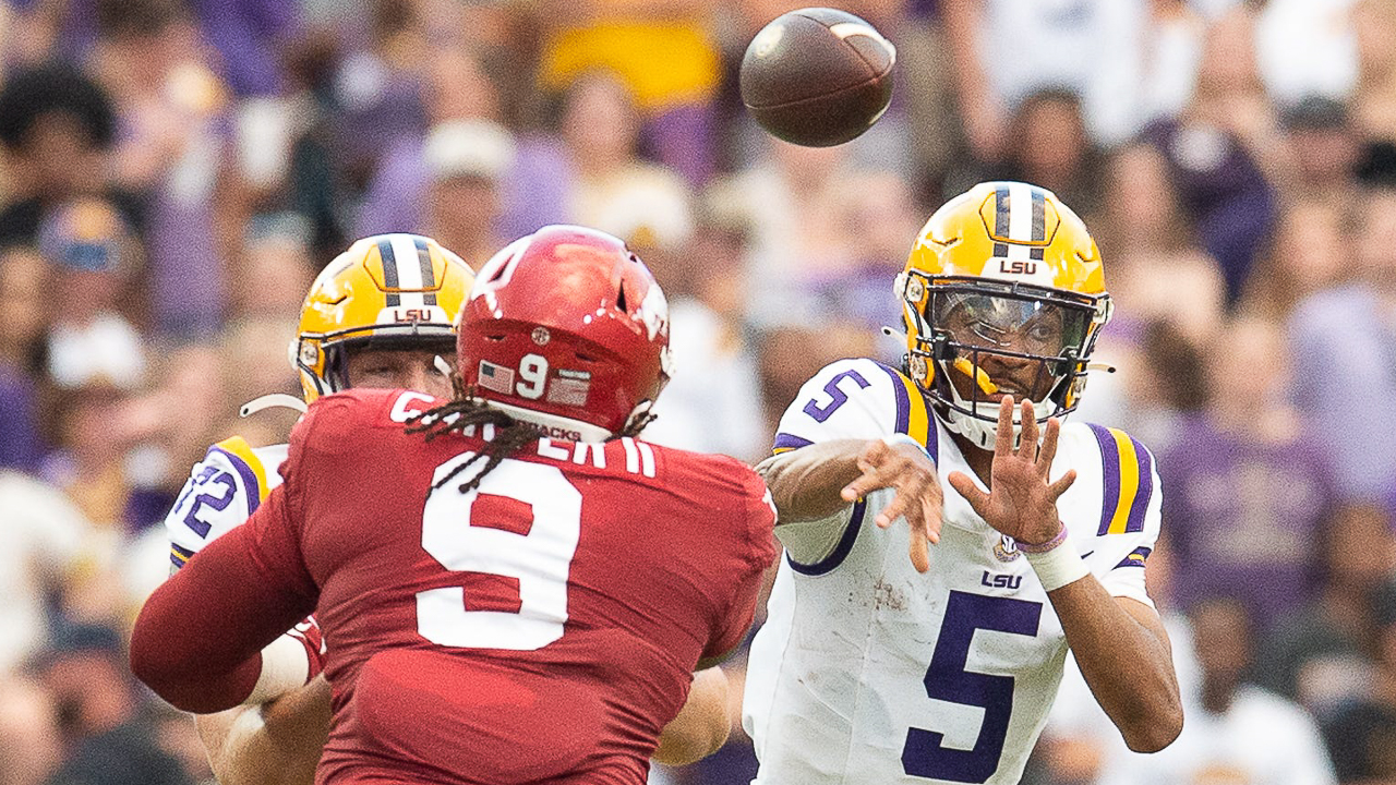 Democrat-Gazette's Tom Murphy on Jayden Daniels' play against Hogs ...