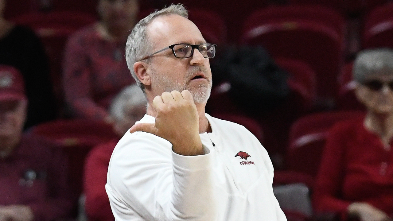 Razorbacks' coach Mike Neighbors having to do nearly complete rebuild ...
