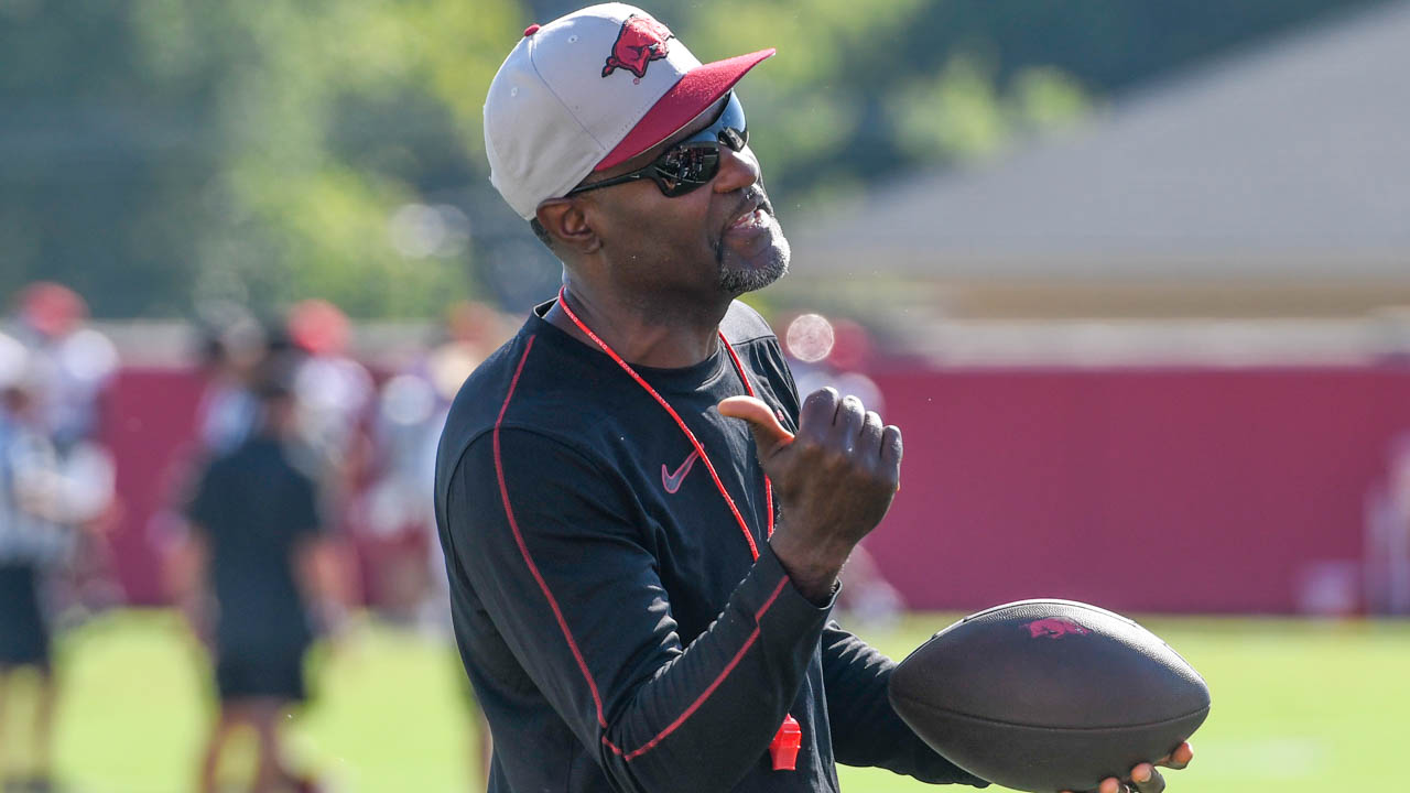 Hogs co-defensive coordinator Marcus Woodson on safeties » Hit That ...