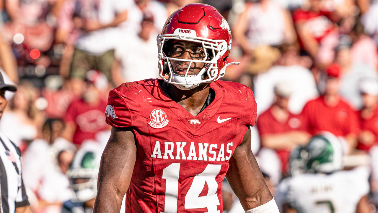 Razorbacks' Stephen Dix, Cam Ball on defense getting ready for Texas A ...