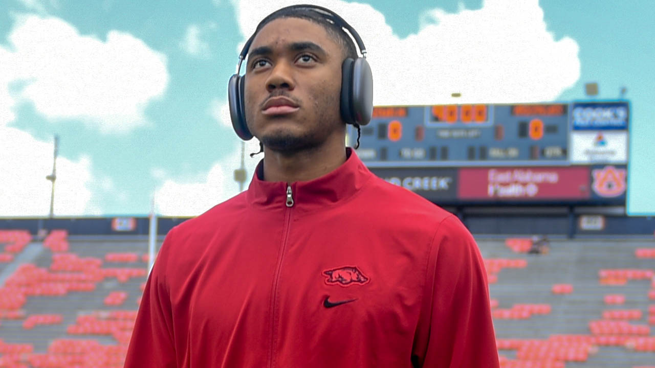 Razorbacks E'Marion Harris, Taylen Green on facing Aggies at AT&T ...