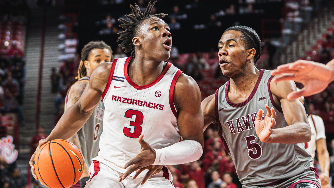 What Aaron Torres sees in Hogs' matchup with Illinois » Hit That Line ...
